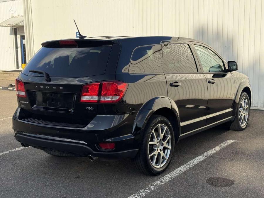 Melns Dodge Journey 2016 Viļņa, ar dzinēja tilpumu 3.60 L un nobraukumu 211 tūkst. km par 7500 €, foto 13 vietnē AUTOMOTO.COM.LV