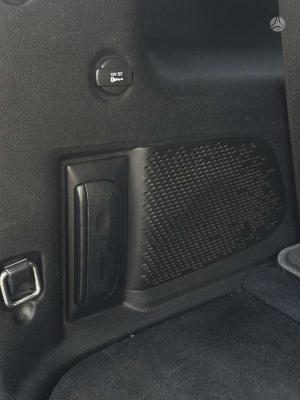 Melns Dodge Journey 2016 Viļņa, ar dzinēja tilpumu 3.60 L un nobraukumu 211 tūkst. km par 7500 €, foto 39 vietnē AUTOMOTO.COM.LV