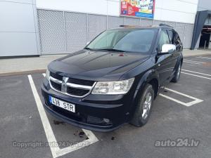 Black Dodge Journey 2008 in Tallinn, with an engine capacity of 2.00 L and mileage of 208 thousand km for 3499 €, photo 3 on AUTOMOTO.COM.LV