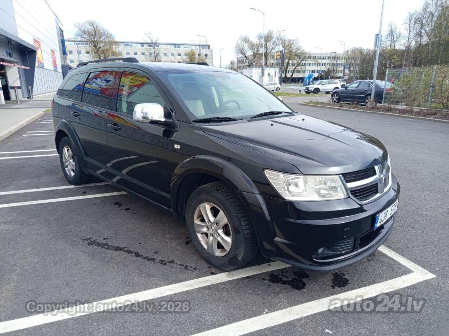 Black Dodge Journey 2008 in Tallinn, with an engine capacity of 2.00 L and mileage of 208 thousand km for 3499 €, photo 9 on AUTOMOTO.COM.LV