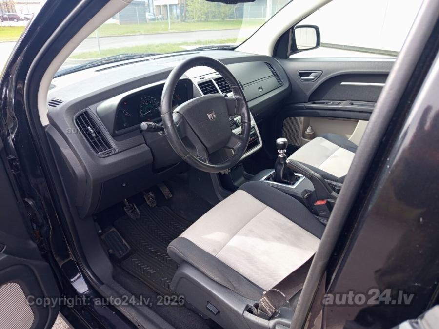 Black Dodge Journey 2008 in Tallinn, with an engine capacity of 2.00 L and mileage of 208 thousand km for 3499 €, photo 11 on AUTOMOTO.COM.LV