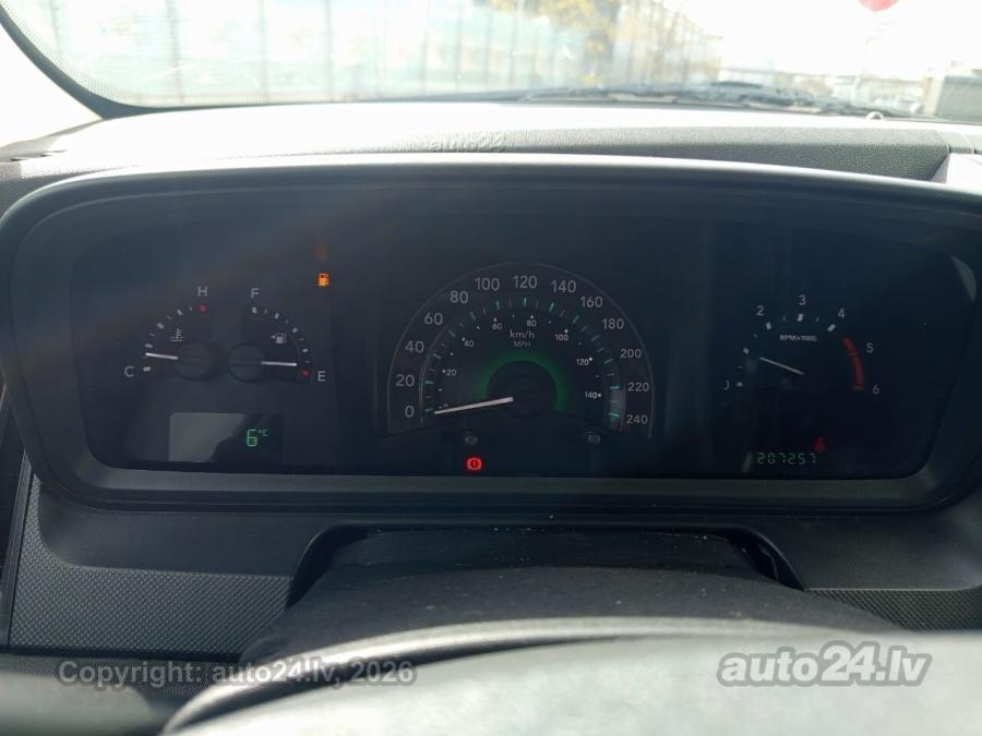 Black Dodge Journey 2008 in Tallinn, with an engine capacity of 2.00 L and mileage of 208 thousand km for 3499 €, photo 15 on AUTOMOTO.COM.LV