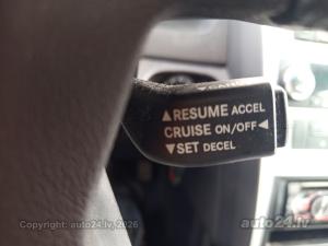 Black Dodge Journey 2008 in Tallinn, with an engine capacity of 2.00 L and mileage of 208 thousand km for 3499 €, photo 16 on AUTOMOTO.COM.LV