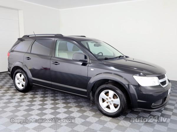 Black Dodge Journey 2008 in Tallinn, with an engine capacity of 2.00 L and mileage of 289 thousand km for 1999 €, photo 1 on AUTOMOTO.COM.LV