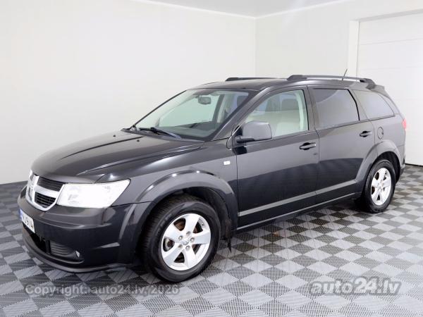 Black Dodge Journey 2008 in Tallinn, with an engine capacity of 2.00 L and mileage of 289 thousand km for 1999 €, photo 3 on AUTOMOTO.COM.LV