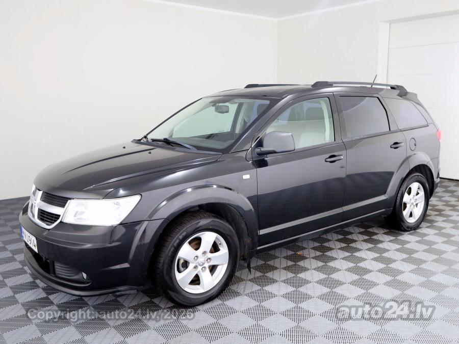 Melns Dodge Journey 2008 Tallina, ar dzinēja tilpumu 2.00 L un nobraukumu 289 tūkst. km par 1999 €, foto 3 vietnē AUTOMOTO.COM.LV