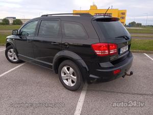 Melns Dodge Journey 2009 Tallina, ar dzinēja tilpumu 2.00 L un nobraukumu 421 tūkst. km par 1399 €, foto 5 vietnē AUTOMOTO.COM.LV