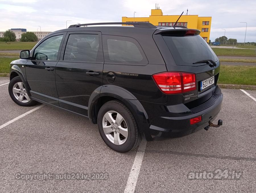 Melns Dodge Journey 2009 Tallina, ar dzinēja tilpumu 2.00 L un nobraukumu 421 tūkst. km par 1399 €, foto 5 vietnē AUTOMOTO.COM.LV