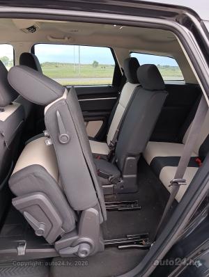 Melns Dodge Journey 2009 Tallina, ar dzinēja tilpumu 2.00 L un nobraukumu 421 tūkst. km par 1399 €, foto 9 vietnē AUTOMOTO.COM.LV