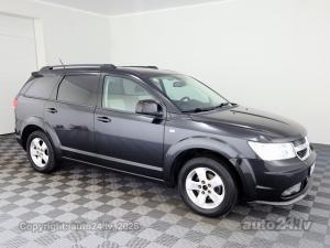 Black Dodge Journey 2010 in Tallinn, with an engine capacity of 2.00 L and mileage of 179 thousand km for 3199 €, photo 1 on AUTOMOTO.COM.LV