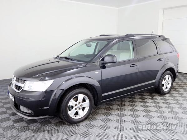 Melns Dodge Journey 2010 Tallina, ar dzinēja tilpumu 2.00 L un nobraukumu 179 tūkst. km par 3199 €, foto 2 vietnē AUTOMOTO.COM.LV