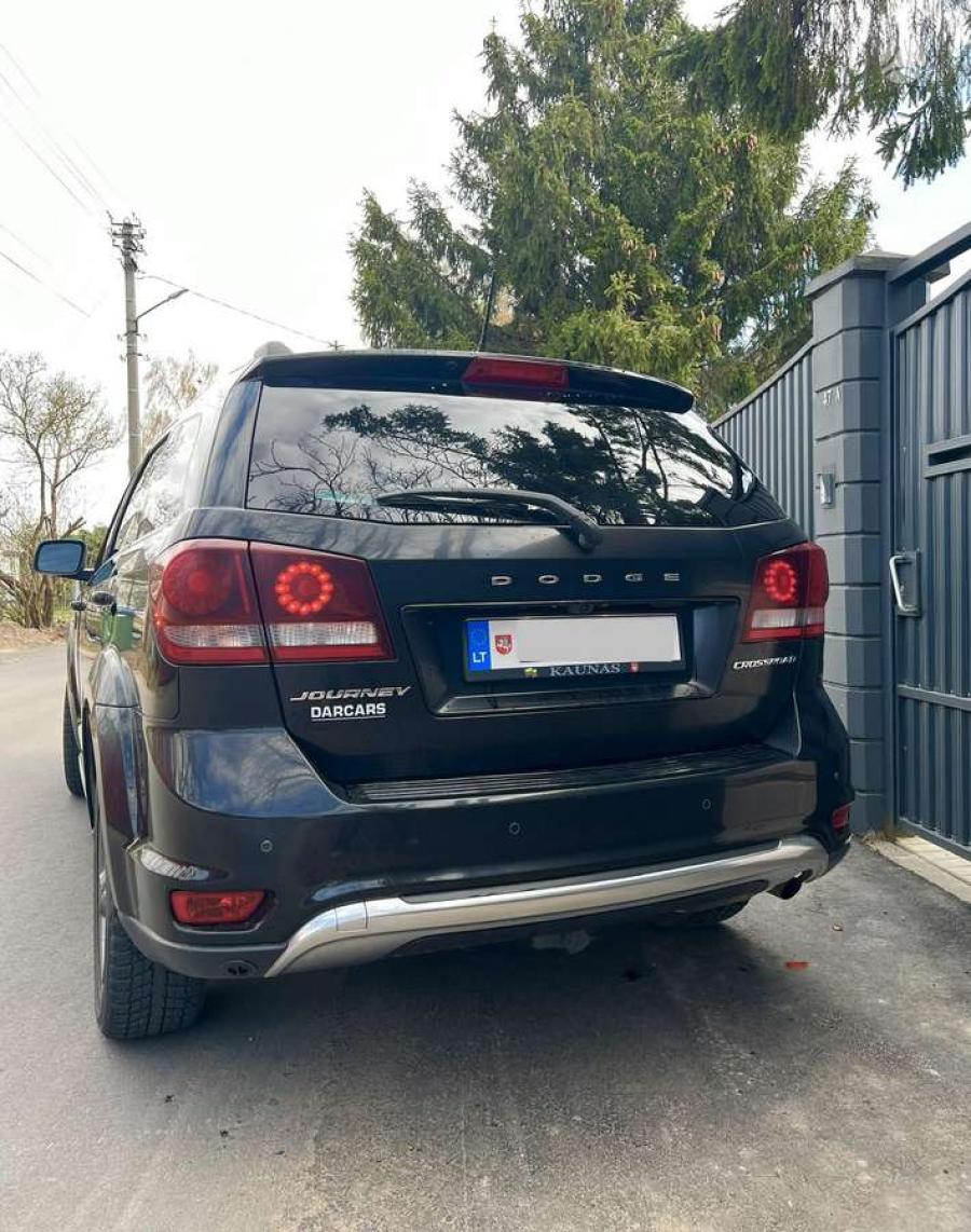 Melns Dodge Journey 2016 Kauņa, ar dzinēja tilpumu 2.40 L un nobraukumu 171 tūkst. km par 6990 €, foto 3 vietnē AUTOMOTO.COM.LV