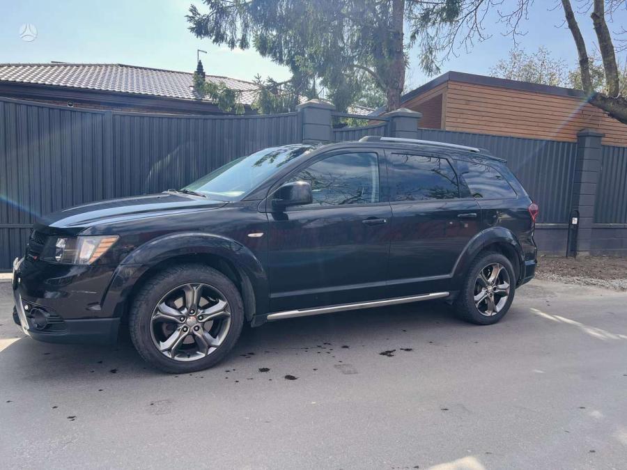 Melns Dodge Journey 2016 Kauņa, ar dzinēja tilpumu 2.40 L un nobraukumu 171 tūkst. km par 6990 €, foto 6 vietnē AUTOMOTO.COM.LV