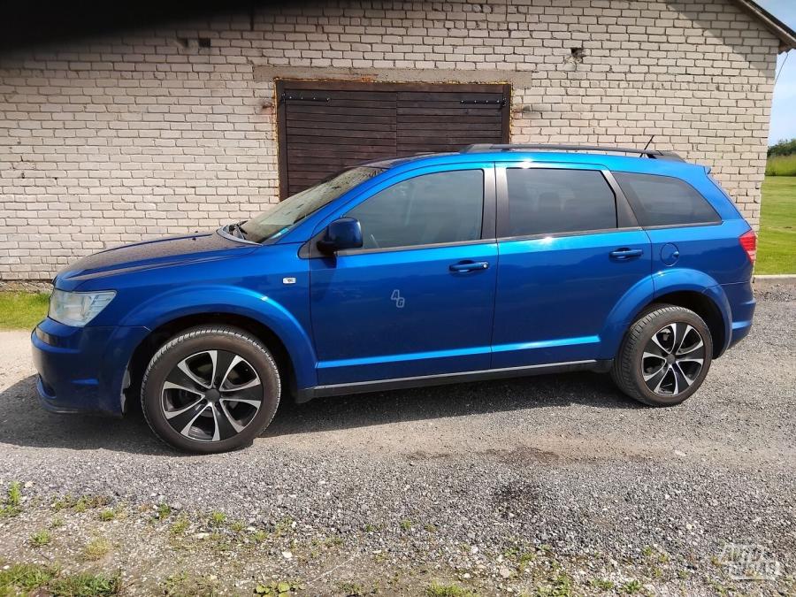 Blue Dodge Journey 2009 in Alytus, with an engine capacity of 2.40 L and mileage of 257 thousand km for 4250 €, photo 1 on AUTOMOTO.COM.LV
