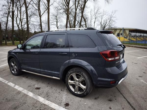 Zils Dodge Journey 2017 Palanga, ar dzinēja tilpumu 3.60 L un nobraukumu 162 tūkst. km par 10950 €, foto 3 vietnē AUTOMOTO.COM.LV