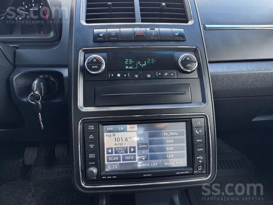 Zils Dodge Journey 2009 Daugavpils, ar dzinēja tilpumu 2.00 L un nobraukumu 0 tūkst. km par 3500 €, foto 15 vietnē AUTOMOTO.COM.LV