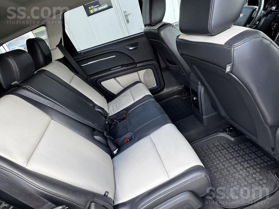 Zils Dodge Journey 2009 Daugavpils, ar dzinēja tilpumu 2.00 L un nobraukumu 0 tūkst. km par 3500 €, foto 25 vietnē AUTOMOTO.COM.LV