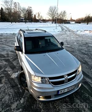 Dodge Journey 2009 in Riga, with an engine capacity of 2.00 L and mileage of 264 thousand km for 3600 €, photo  on AUTOMOTO.COM.LV