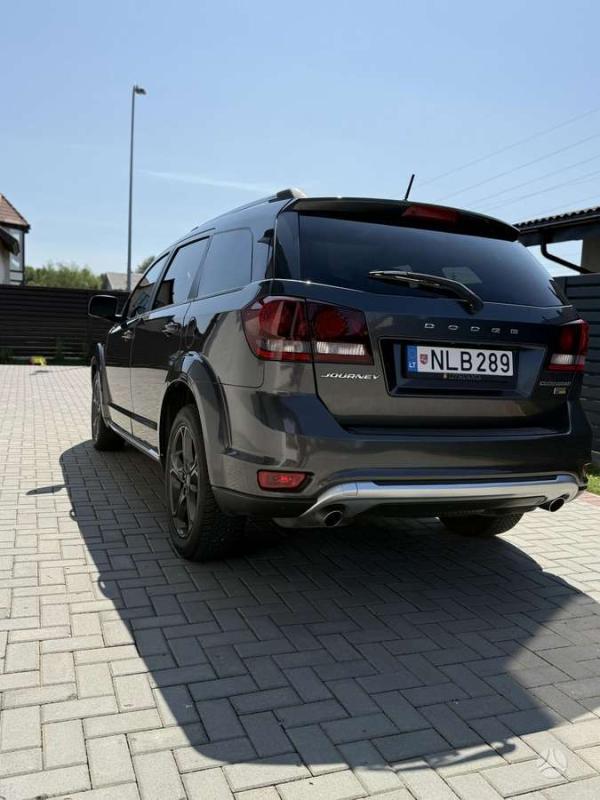 Dodge Journey 2018 in Klaipeda, with an engine capacity of 3.61 L and mileage of 200 thousand km for 11999 €, photo 5 on AUTOMOTO.COM.LV