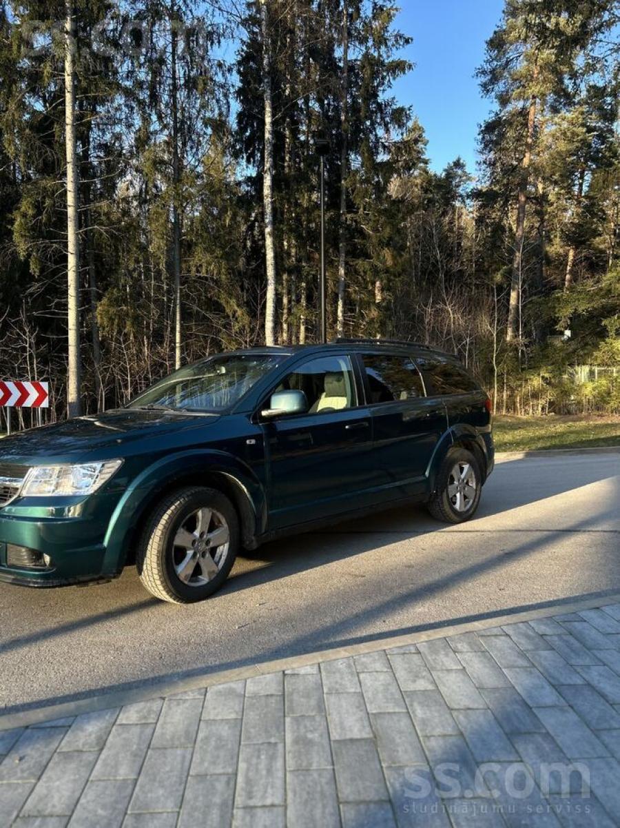 Green Dodge Journey 2008 in Ogre, with an engine capacity of 2.00 L and mileage of 0 thousand km for 2885 €, photo 2 on AUTOMOTO.COM.LV