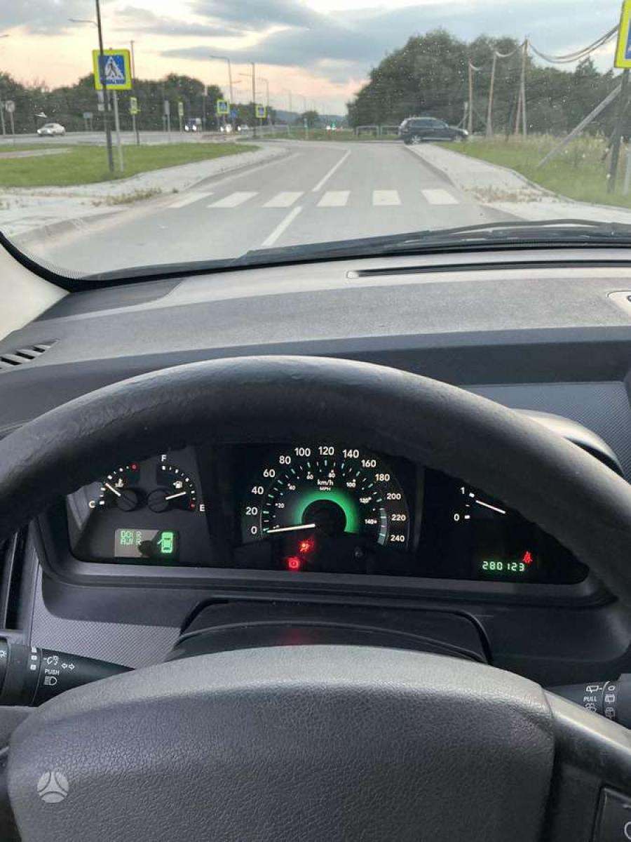 Grey Dodge Journey 2008 in Kaunas, with an engine capacity of 1.97 L and mileage of 279 thousand km for 1950 €, photo 16 on AUTOMOTO.COM.LV