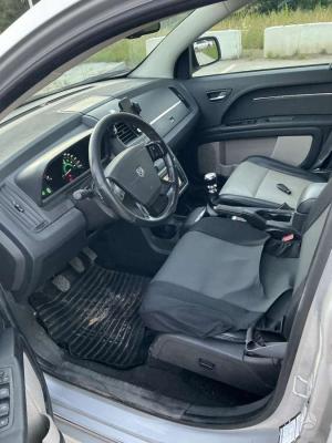 Grey Dodge Journey 2008 in Kaunas, with an engine capacity of 1.97 L and mileage of 279 thousand km for 1950 €, photo 24 on AUTOMOTO.COM.LV