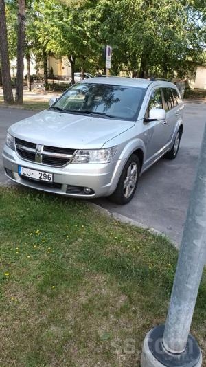 Grey Dodge Journey 2009 in Ogre, with an engine capacity of 2.00 L and mileage of 202 thousand km for 3490 €, photo  on AUTOMOTO.COM.LV