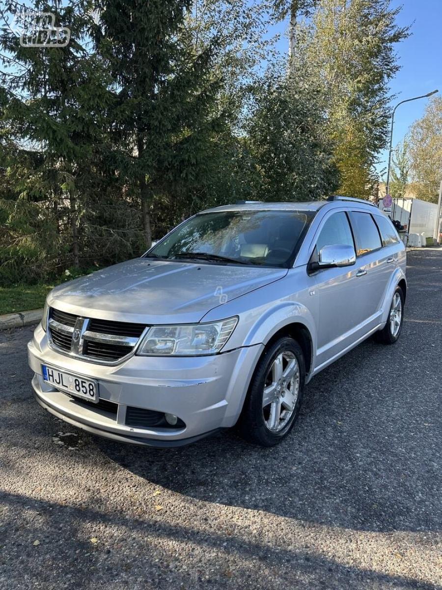 Pelēks Dodge Journey 2009 Šakiai, ar dzinēja tilpumu 2.00 L un nobraukumu 392 tūkst. km par 1000 €, foto 1 vietnē AUTOMOTO.COM.LV
