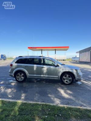 Pelēks Dodge Journey 2009 Šakiai, ar dzinēja tilpumu 2.00 L un nobraukumu 392 tūkst. km par 1000 €, foto 5 vietnē AUTOMOTO.COM.LV