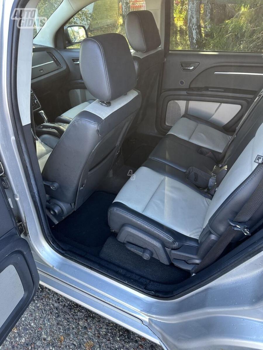Pelēks Dodge Journey 2009 Šakiai, ar dzinēja tilpumu 2.00 L un nobraukumu 392 tūkst. km par 1000 €, foto 10 vietnē AUTOMOTO.COM.LV