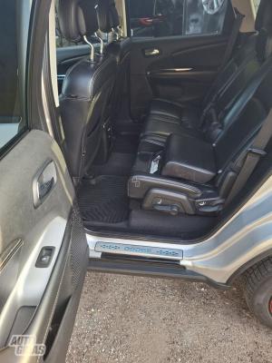 Grey Dodge Journey 2011 in Klaipeda, with an engine capacity of 2.40 L and mileage of 394 thousand km for 3800 €, photo 11 on AUTOMOTO.COM.LV