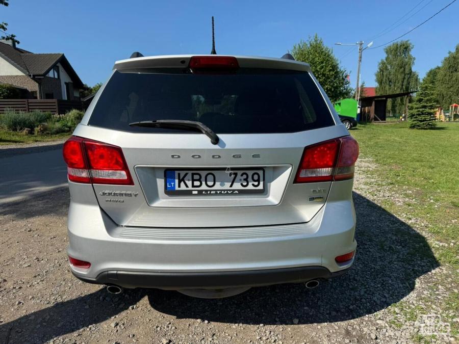 Pelēks Dodge Journey 2012 Radviliškis, ar dzinēja tilpumu 3.60 L un nobraukumu 217 tūkst. km par 4600 €, foto 4 vietnē AUTOMOTO.COM.LV