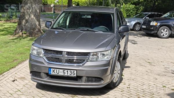 Pelēks Dodge Journey 2012 Rīga, ar dzinēja tilpumu 2.40 L un nobraukumu 237 tūkst. km par 4500 €, foto 8 vietnē AUTOMOTO.COM.LV