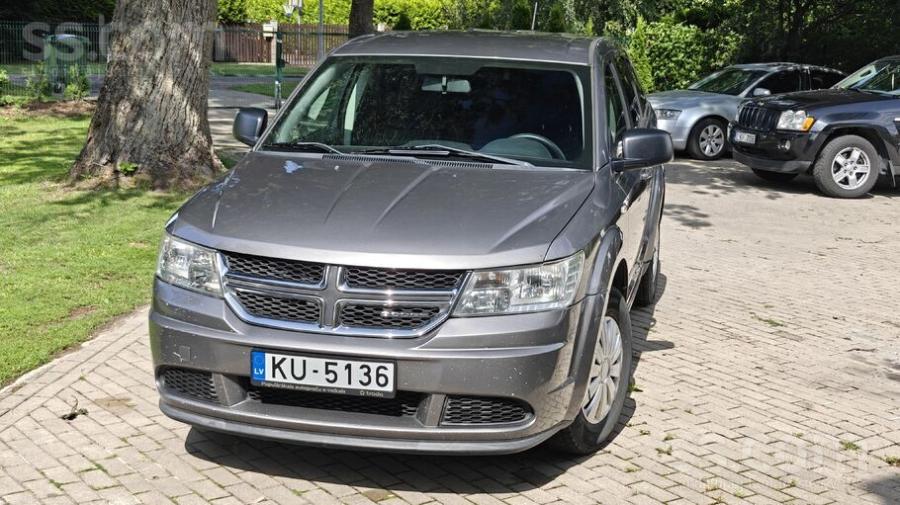 Pelēks Dodge Journey 2012 Rīga, ar dzinēja tilpumu 2.40 L un nobraukumu 237 tūkst. km par 4500 €, foto 9 vietnē AUTOMOTO.COM.LV