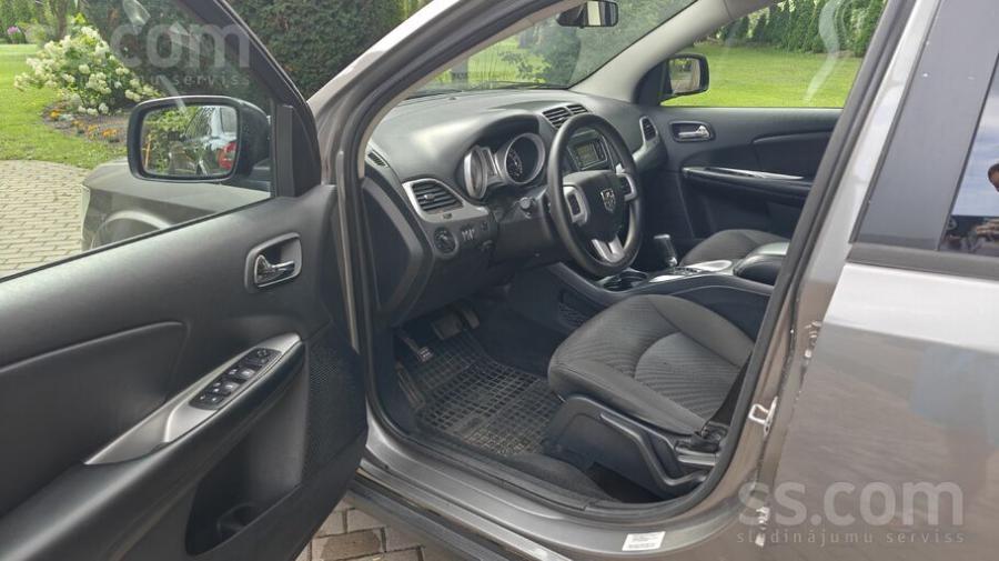Pelēks Dodge Journey 2012 Rīga, ar dzinēja tilpumu 2.40 L un nobraukumu 237 tūkst. km par 4500 €, foto 13 vietnē AUTOMOTO.COM.LV