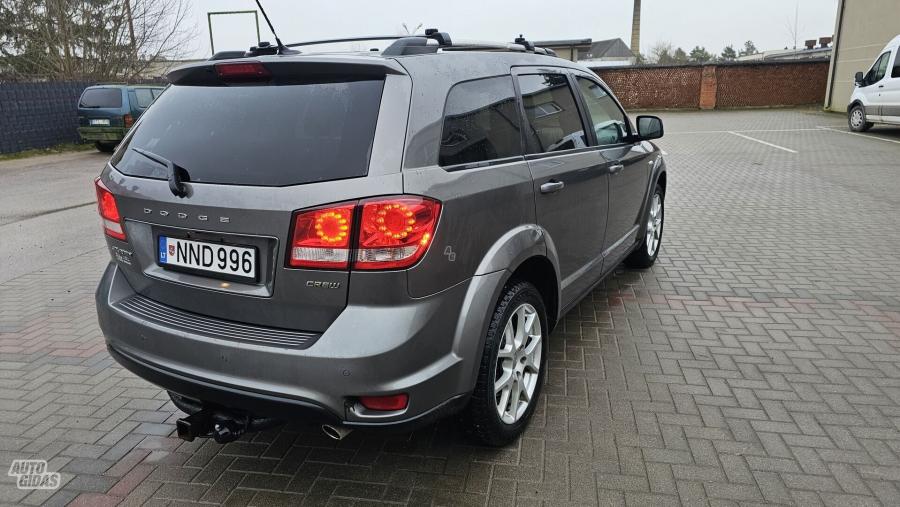 Grey Dodge Journey 2013 in Vilnius, with an engine capacity of 3.60 L and mileage of 237 thousand km for 7900 €, photo 4 on AUTOMOTO.COM.LV