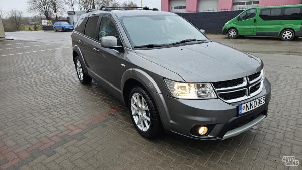 Grey Dodge Journey 2013 in Vilnius, with an engine capacity of 3.60 L and mileage of 237 thousand km for 7900 €, photo 5 on AUTOMOTO.COM.LV