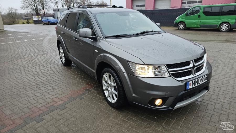 Grey Dodge Journey 2013 in Vilnius, with an engine capacity of 3.60 L and mileage of 237 thousand km for 7900 €, photo 5 on AUTOMOTO.COM.LV