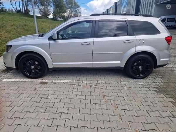 Dodge Journey 2013 in Vilnius on AUTOMOTO.COM.LV Grey Dodge Journey 2013 in Vilnius, with an engine capacity of 3.60 L and mileage of 265 thousand km for 8800 €, photo 6 on AUTOMOTO.COM.LV