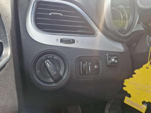 Grey Dodge Journey 2013 in Vilnius, with an engine capacity of 3.60 L and mileage of 265 thousand km for 8800 €, photo 12 on AUTOMOTO.COM.LV