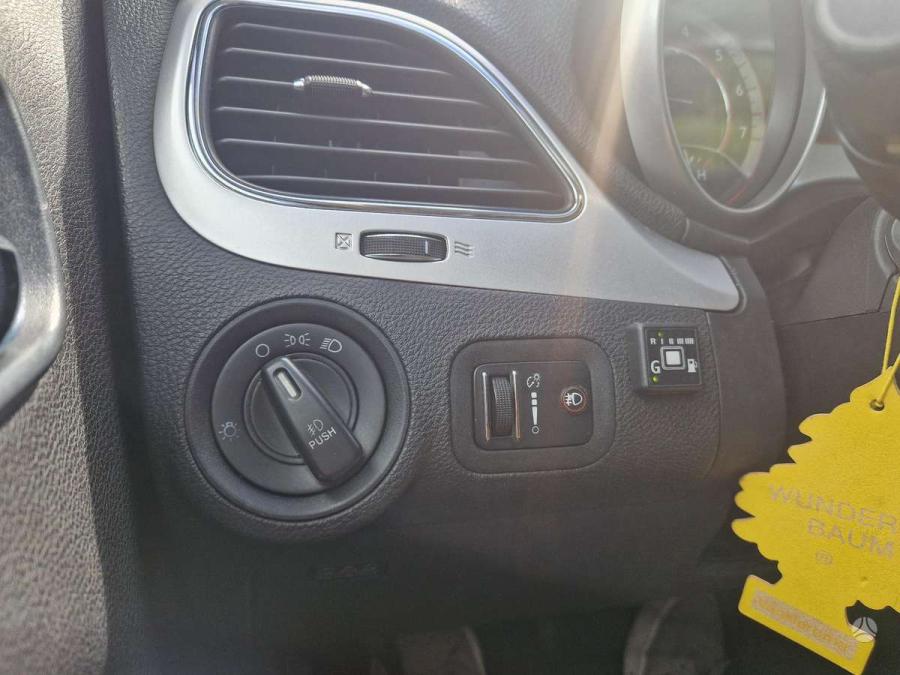 Grey Dodge Journey 2013 in Vilnius, with an engine capacity of 3.60 L and mileage of 265 thousand km for 8800 €, photo 12 on AUTOMOTO.COM.LV