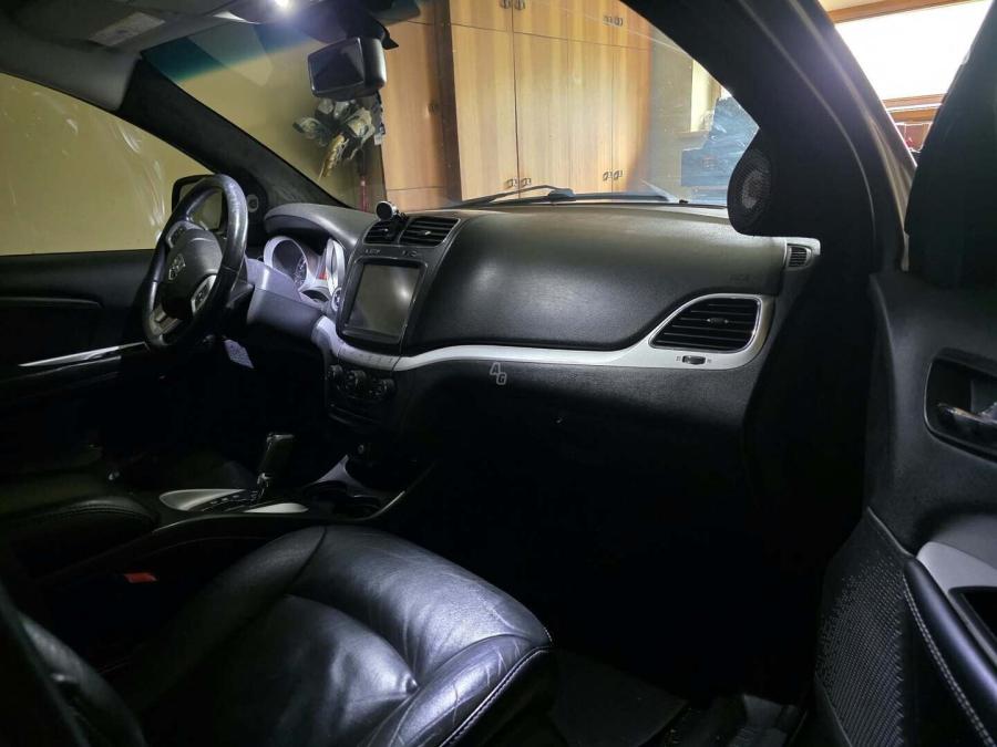 Pelēks Dodge Journey 2015 Panevēža, ar dzinēja tilpumu 2.40 L un nobraukumu 190 tūkst. km par 5600 €, foto 3 vietnē AUTOMOTO.COM.LV