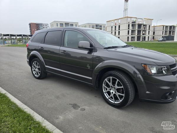 Grey Dodge Journey 2016 in Klaipeda, with an engine capacity of 3.60 L and mileage of 252 thousand km for 10400 €, photo 4 on AUTOMOTO.COM.LV
