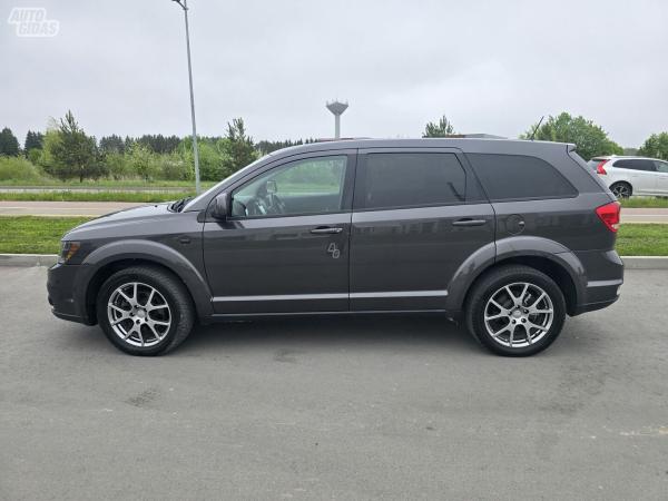 Grey Dodge Journey 2016 in Klaipeda, with an engine capacity of 3.60 L and mileage of 252 thousand km for 10400 €, photo 5 on AUTOMOTO.COM.LV