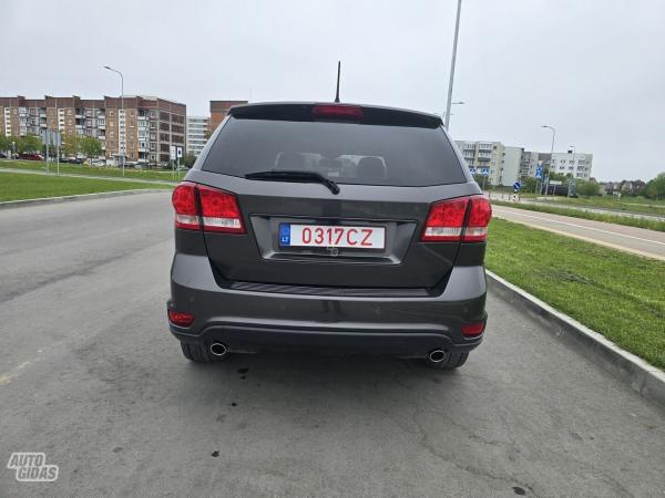 Grey Dodge Journey 2016 in Klaipeda, with an engine capacity of 3.60 L and mileage of 252 thousand km for 10400 €, photo 6 on AUTOMOTO.COM.LV