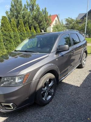 Pelēks Dodge Journey 2016 Trakai, ar dzinēja tilpumu 3.60 L un nobraukumu 196 tūkst. km par 6500 €, foto 4 vietnē AUTOMOTO.COM.LV
