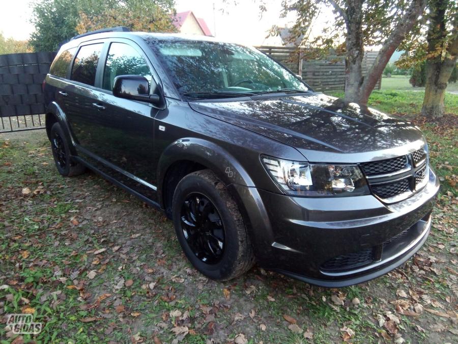 Pelēks Dodge Journey 2018 Šauļi, ar dzinēja tilpumu 2.40 L un nobraukumu 125 tūkst. km par 10900 €, foto 2 vietnē AUTOMOTO.COM.LV