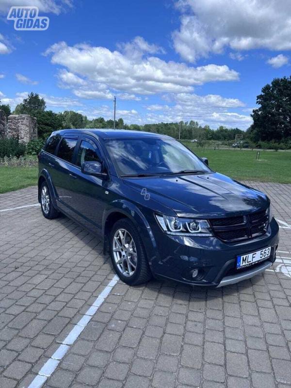 Grey Dodge Journey 2018 in Pakruojis, with an engine capacity of 3.60 L and mileage of 100 thousand km for 14200 €, photo 1 on AUTOMOTO.COM.LV