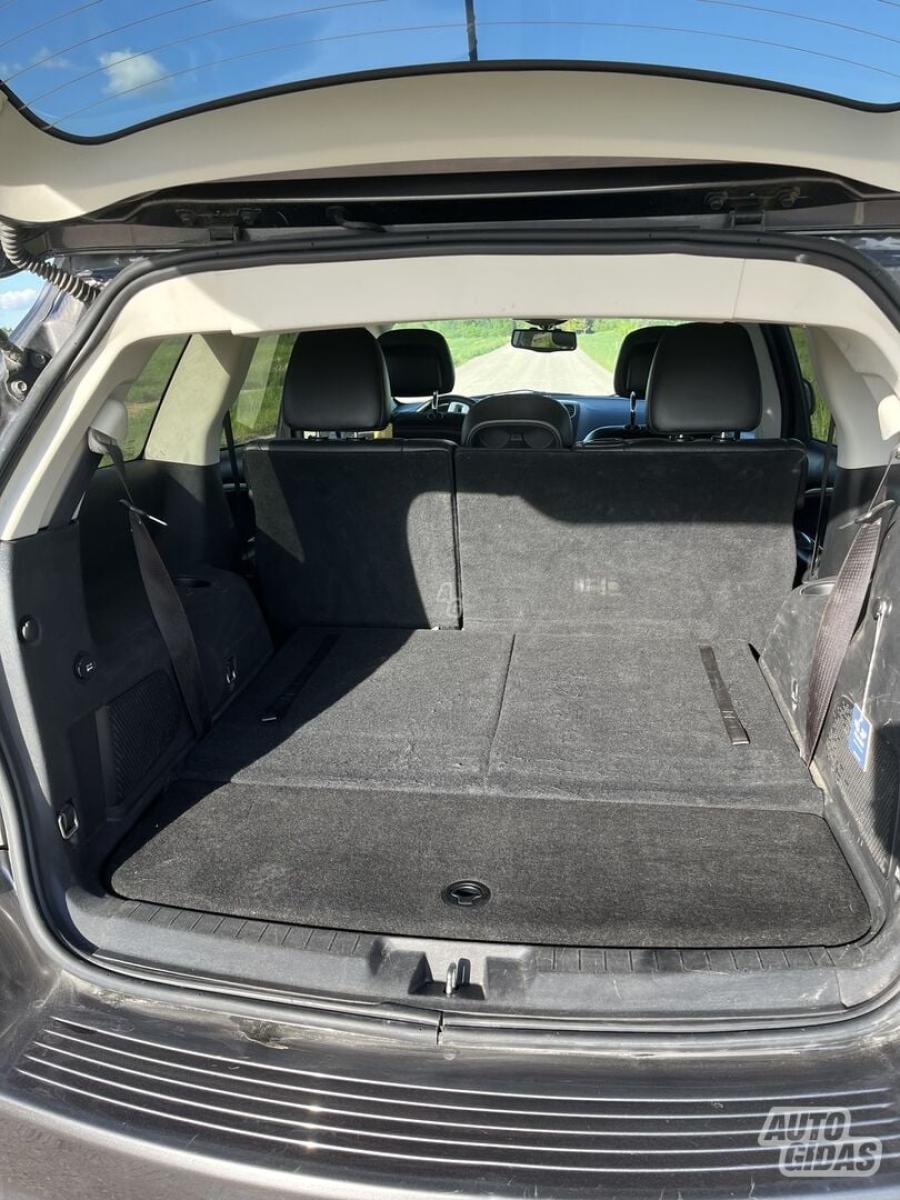 Grey Dodge Journey 2018 in Vilnius, with an engine capacity of 3.60 L and mileage of 172 thousand km for 12000 €, photo 8 on AUTOMOTO.COM.LV