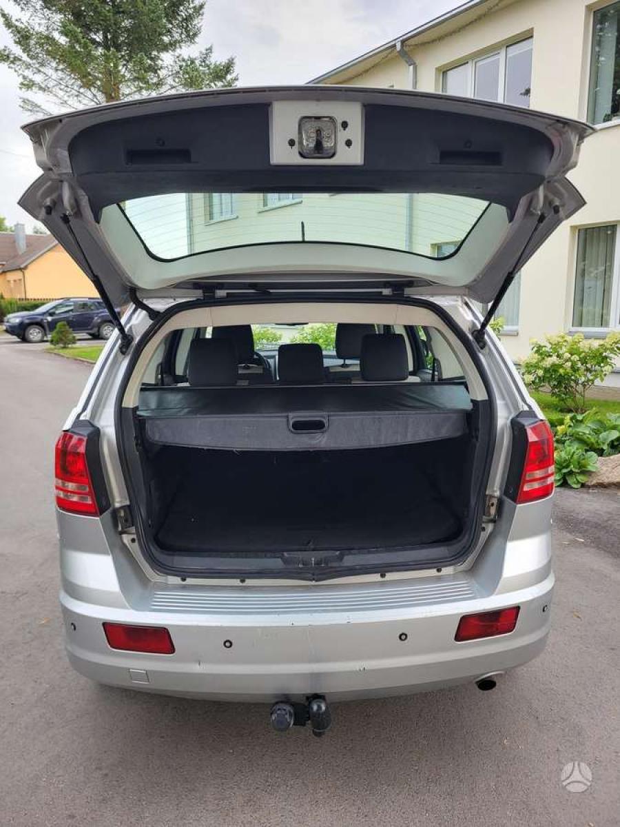Grey Dodge Journey 2009 in Siauliai, with an engine capacity of 2.00 L and mileage of 325 thousand km for 2490 €, photo 24 on AUTOMOTO.COM.LV